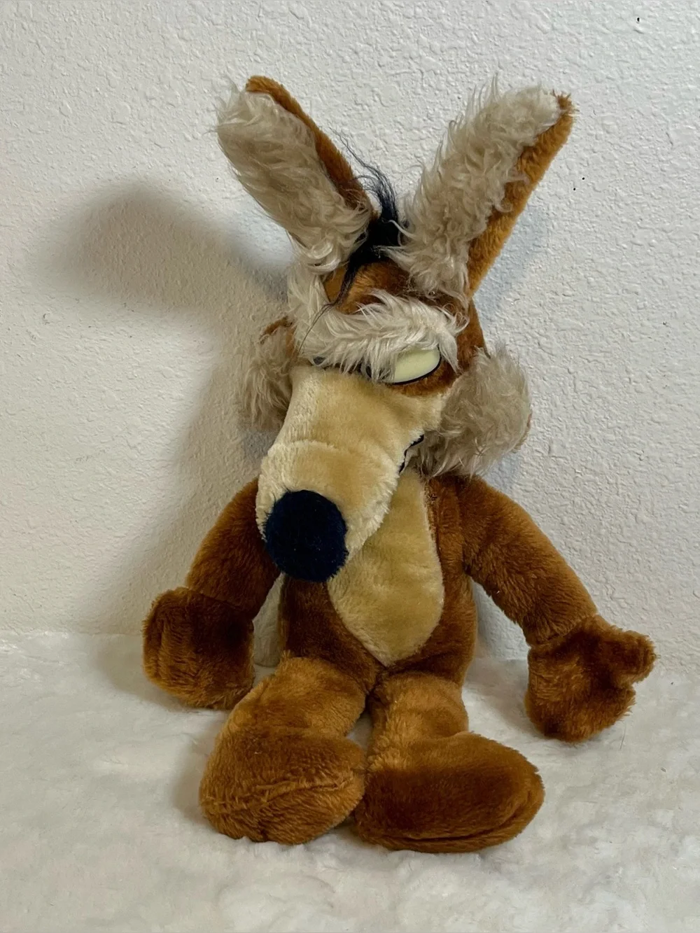 Toys | Vintage Wile E Coyote Plush Warner Bros 19 1991 Looney Tunes ...